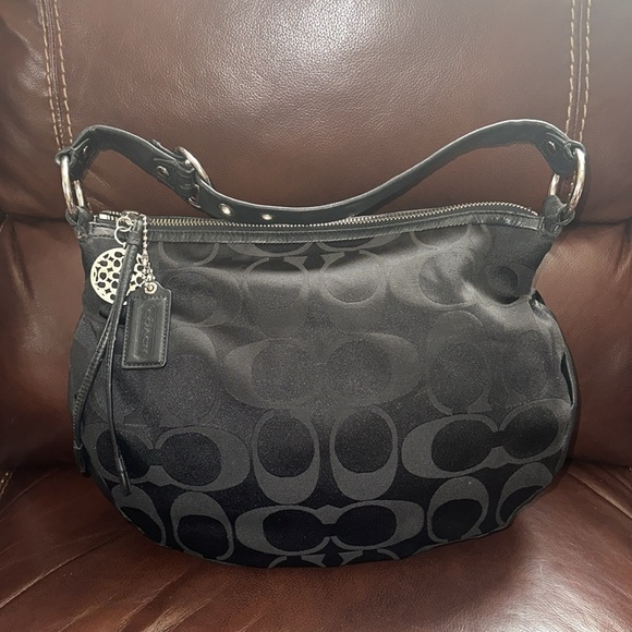 Coach | Bags | Vintage Coach Black Signature Leather Hobo Shoulder Bag ...